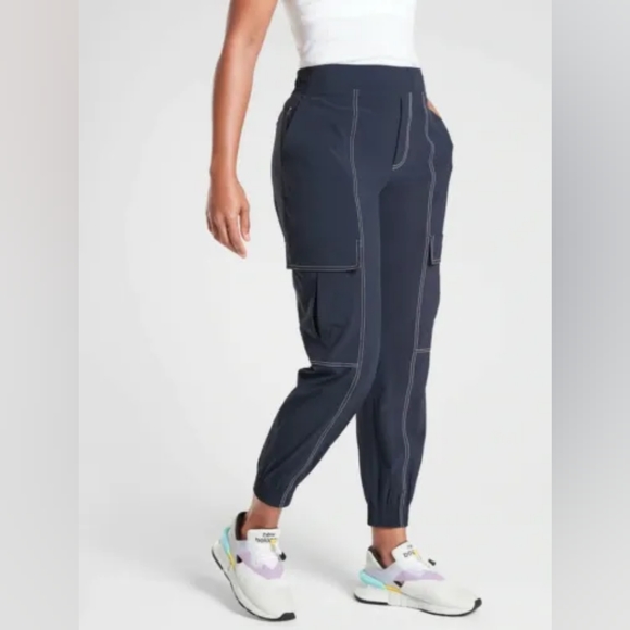 Athleta | Pants & Jumpsuits | Athleta Chelsea Utility Jogger In Navy Sz ...